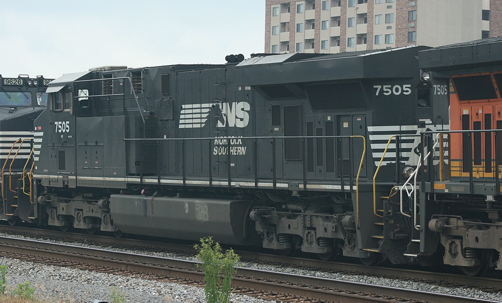 NS 7505